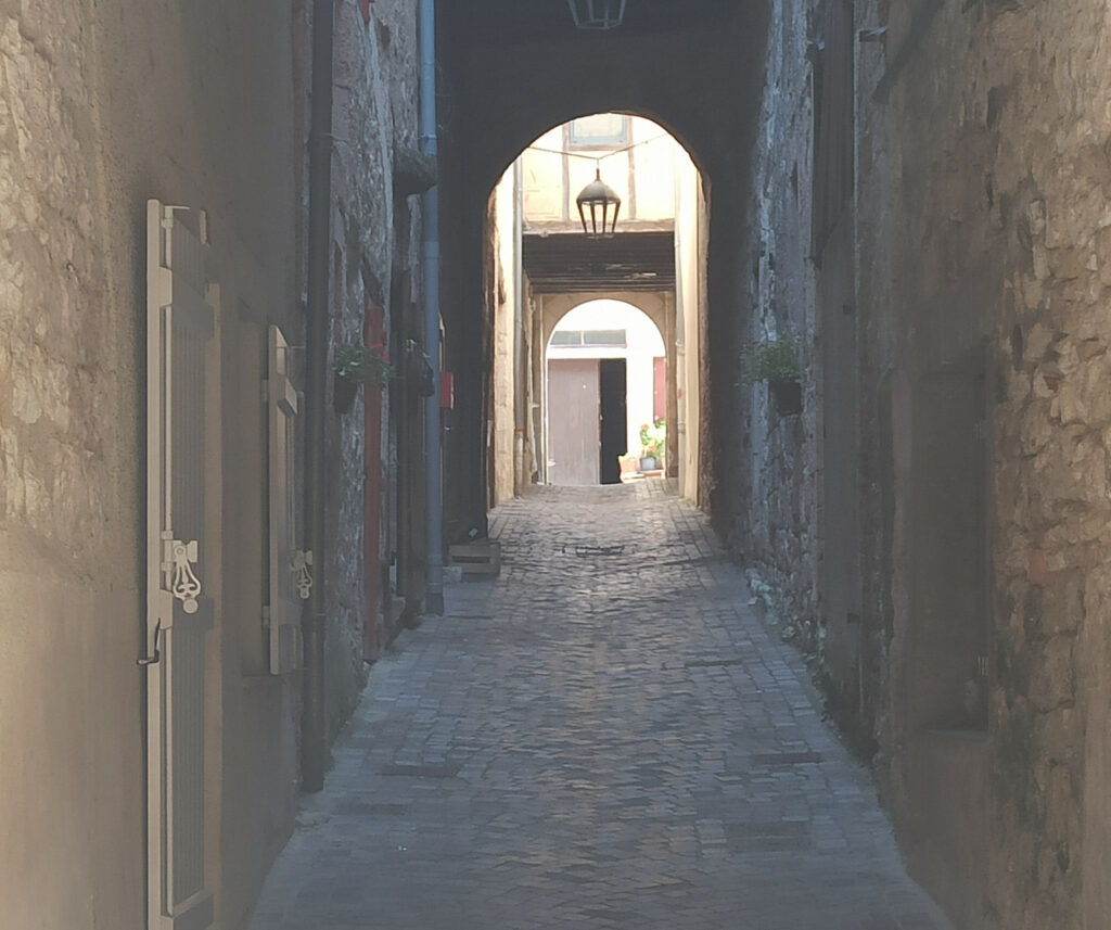 DÉCOUVRIR MONFLANQUIN