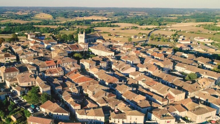 DÉCOUVRIR MONFLANQUIN