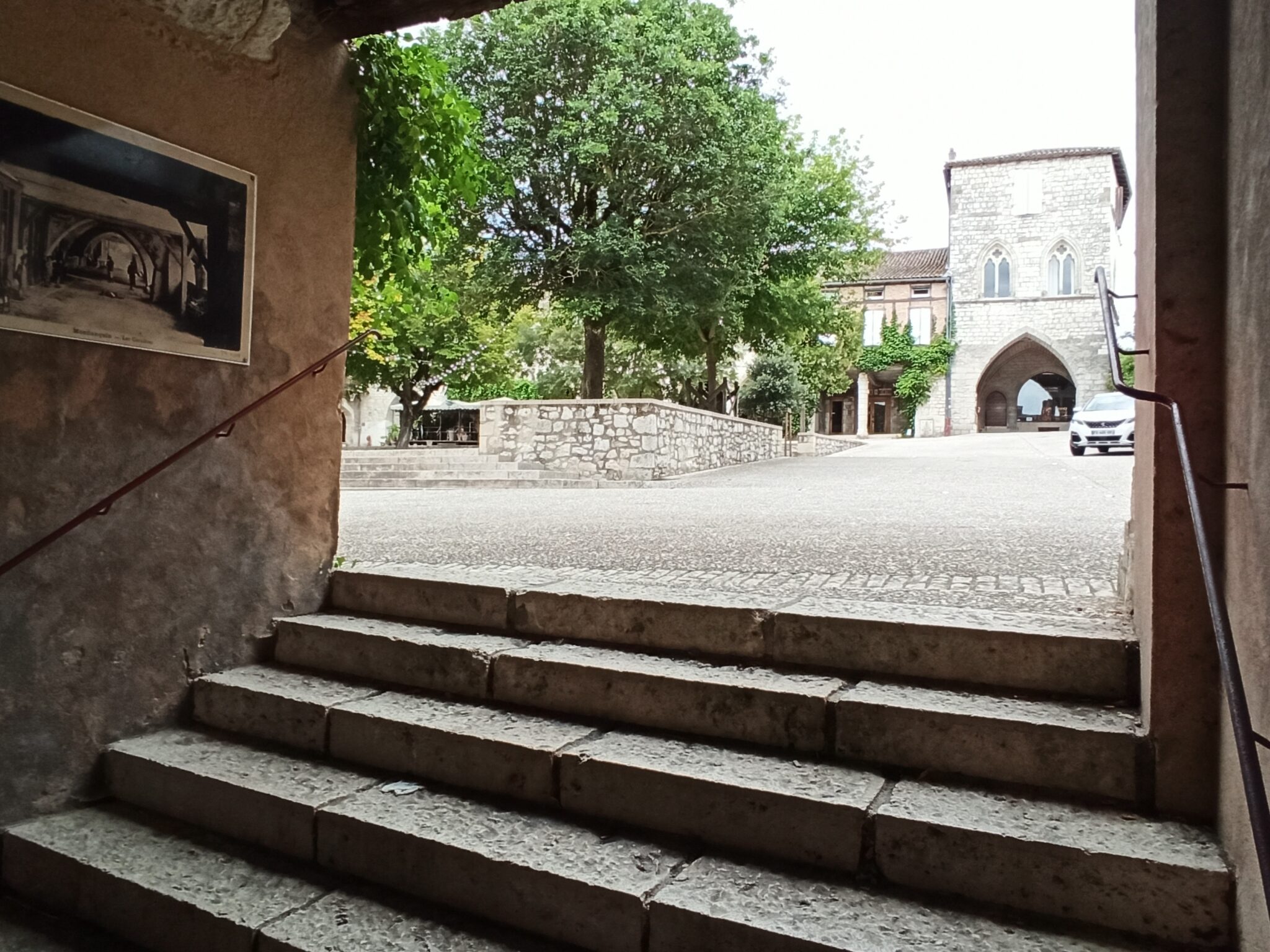 DÉCOUVRIR MONFLANQUIN