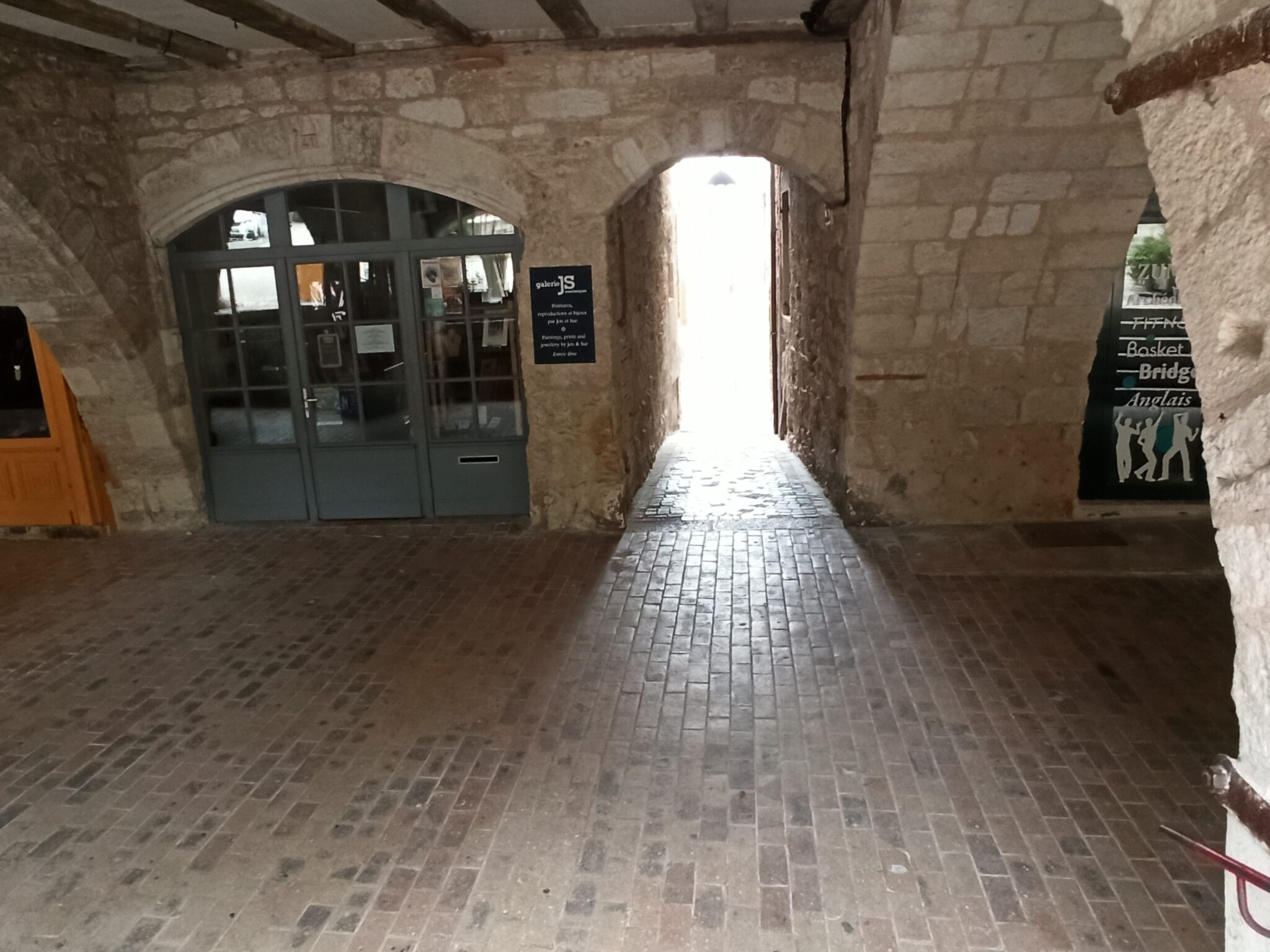 DÉCOUVRIR MONFLANQUIN